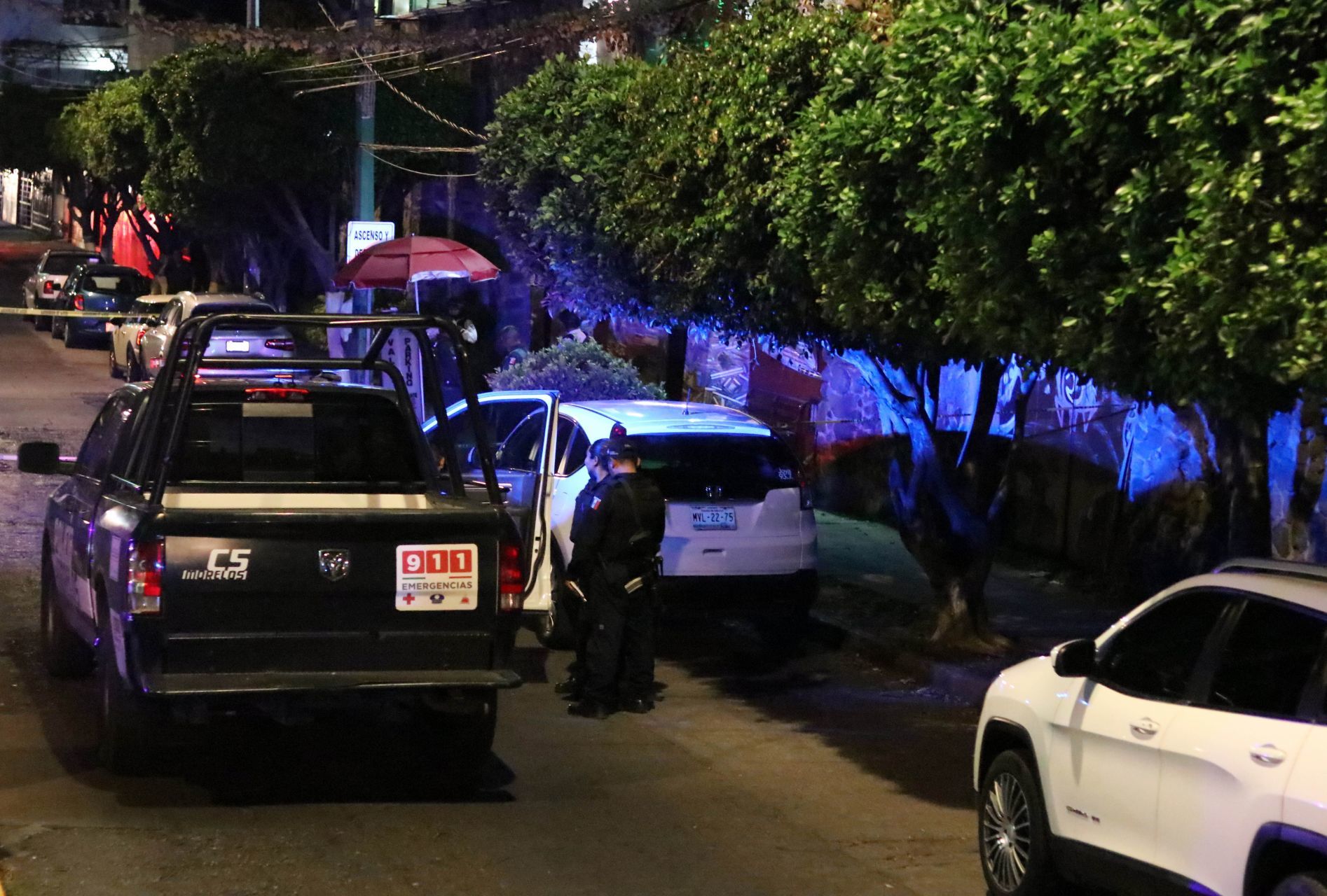 Un comando entró a un bar de Morelos y plagió a un periodista cuando ...